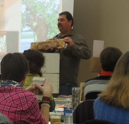 Ask Three ‘Experts’ (and get six answers) | Bad Beekeeping Blog