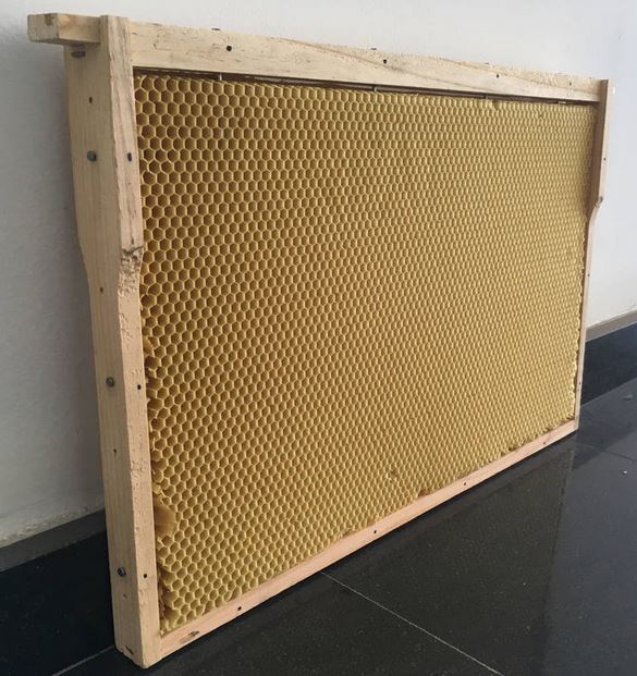 Comb on demand | Bad Beekeeping Blog